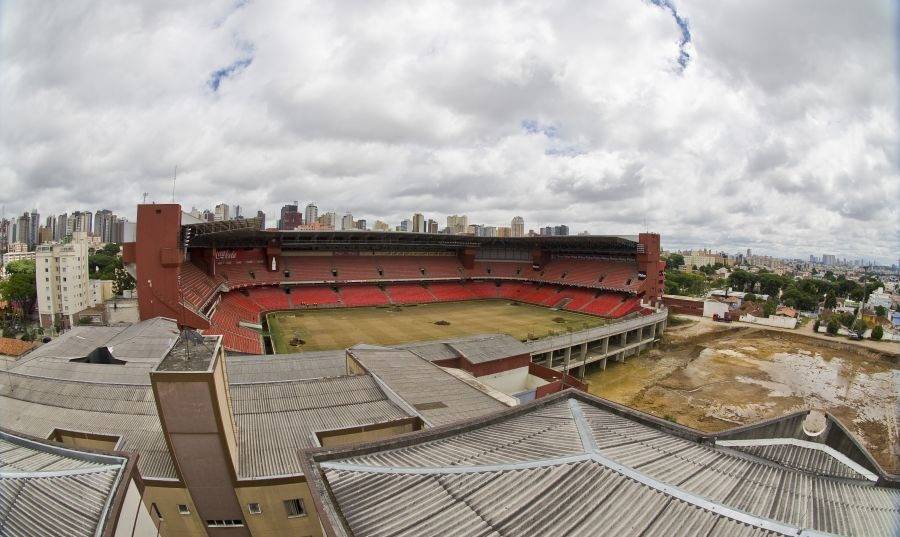 Atlético-PR é o único time do mundo que construiu quatro estádios